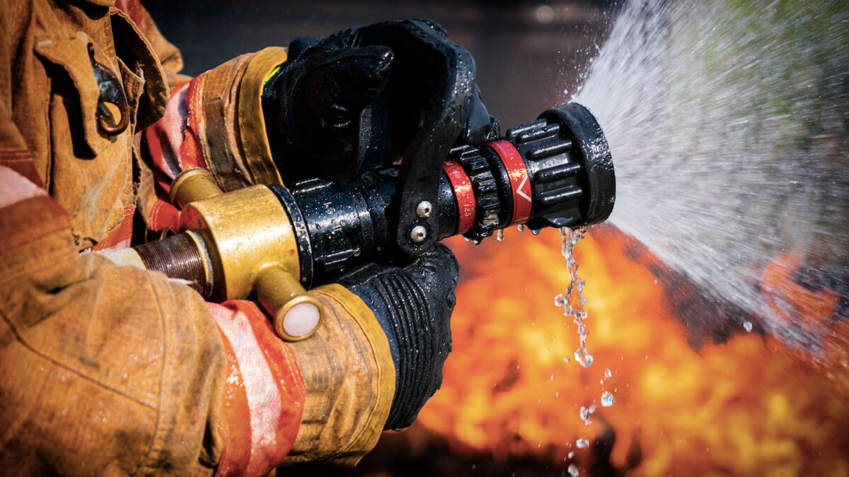 Incendies dans l’Hérault : le pompier soupçonné de pyromanie avoue les ...