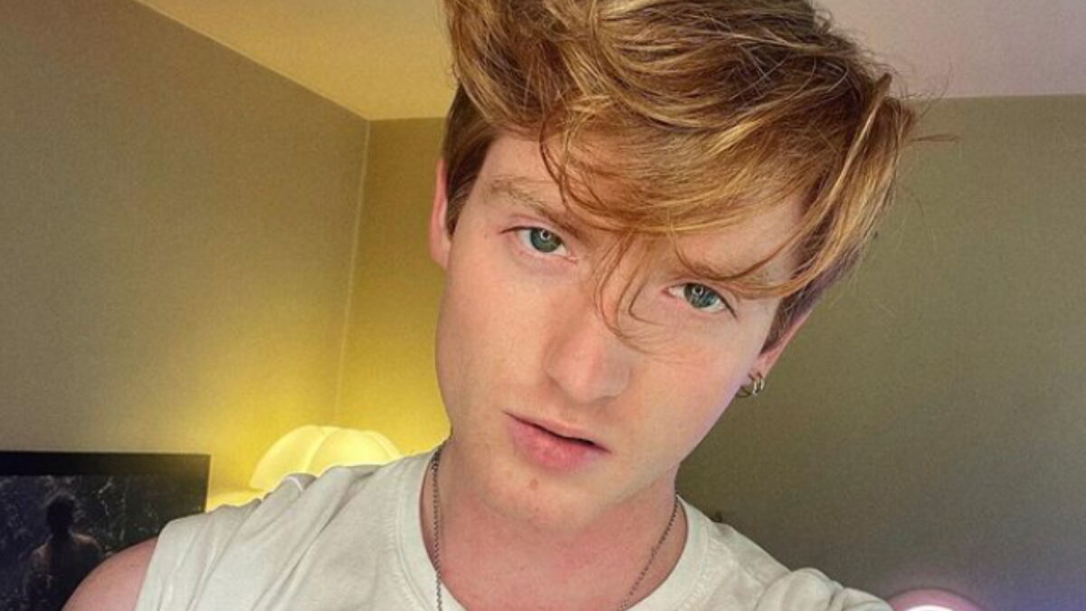 Eurovision : Elliott, en lice pour représenter la France, dévoile les ...