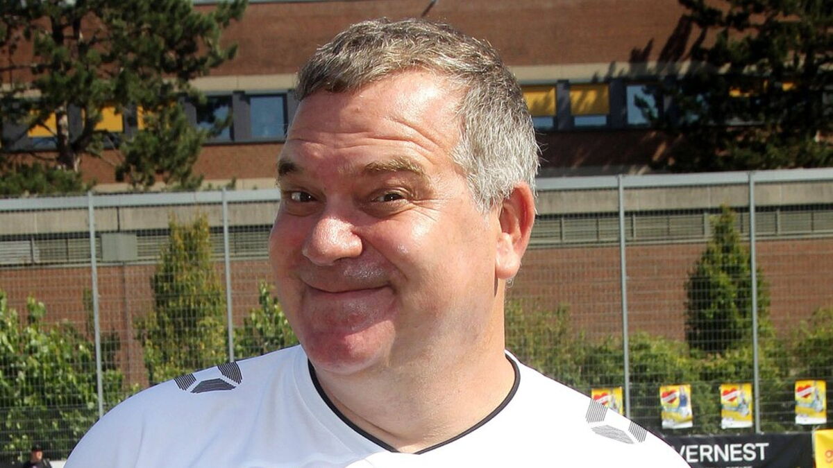 Elton verkündet die deutschen ESC-Punkte