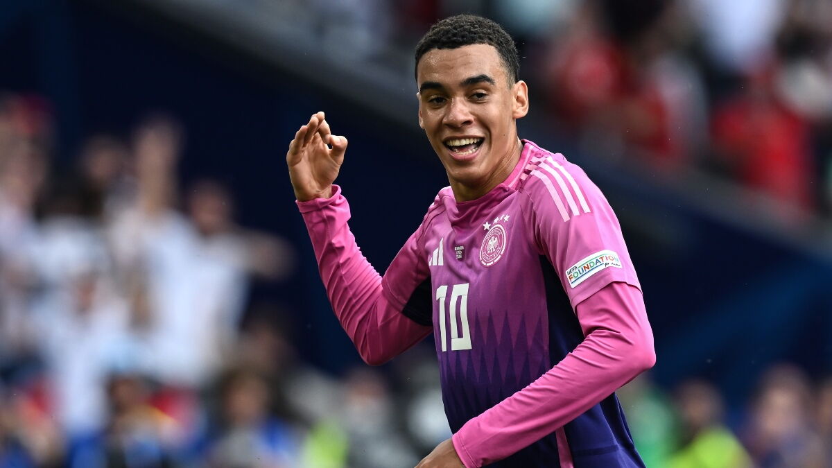 Jamal Musiala: Freundin oder Single-Dasein – so steht es um sein ...