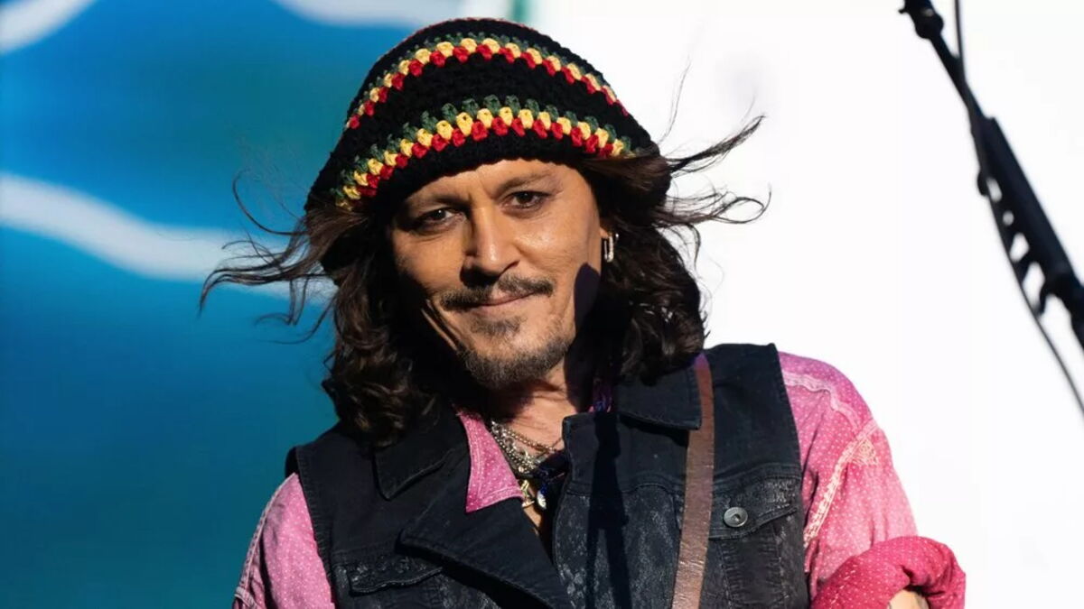 Nach mehreren Konzertabsagen: Johnny Depp wieder auf der Bühne