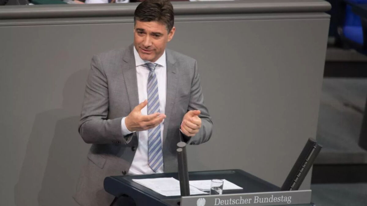 Liebes-Schlagzeilen bei der FDP: Hagen Reinhold liebt eine Ex ...