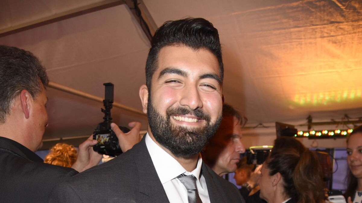 Faisal Kawusi: Der Comedian ist jetzt Papa – und teilt einen süßen Schnappschuss