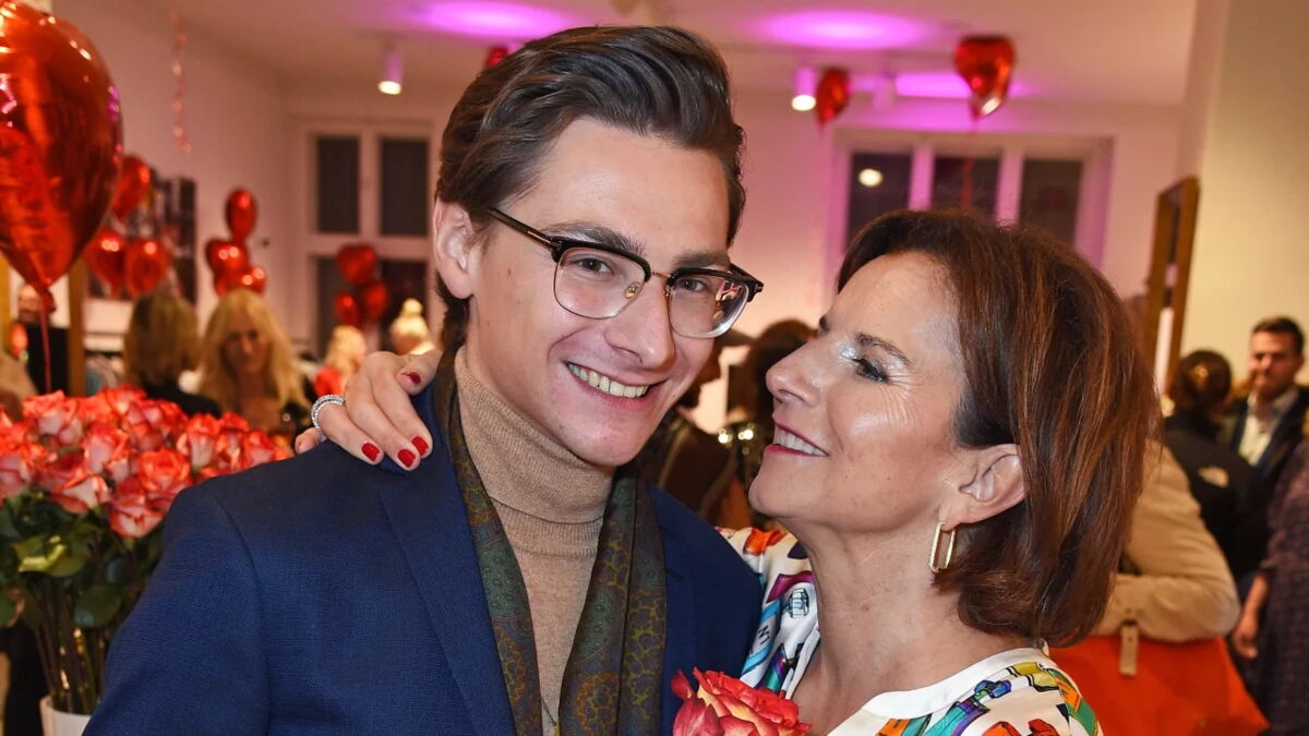 Claudia Oberts Freund wurde bei "Fashion Week" mit "ganz, ganz junger ...