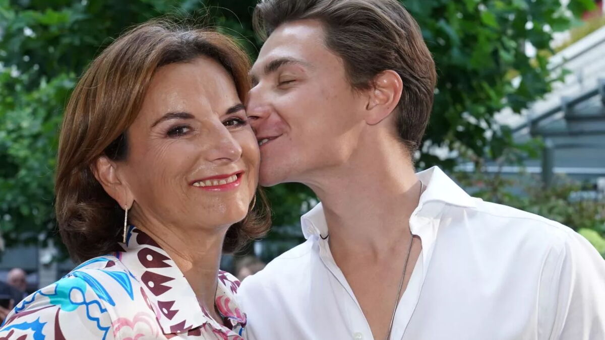Claudia Obert (60) will Kind mit Toyboy Max: "Ich bin ein Naturwunder"