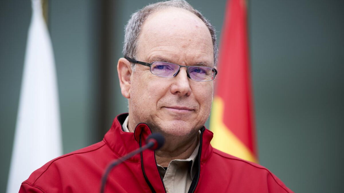 Fürst Albert trifft sich mit den unehelichen Kindern – statt Charlène ...