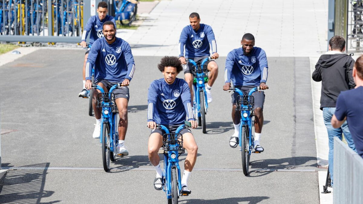 Luxus-Oase mitten in der Wüste: Das ist die WM-Unterkunft der DFB-Elf ...