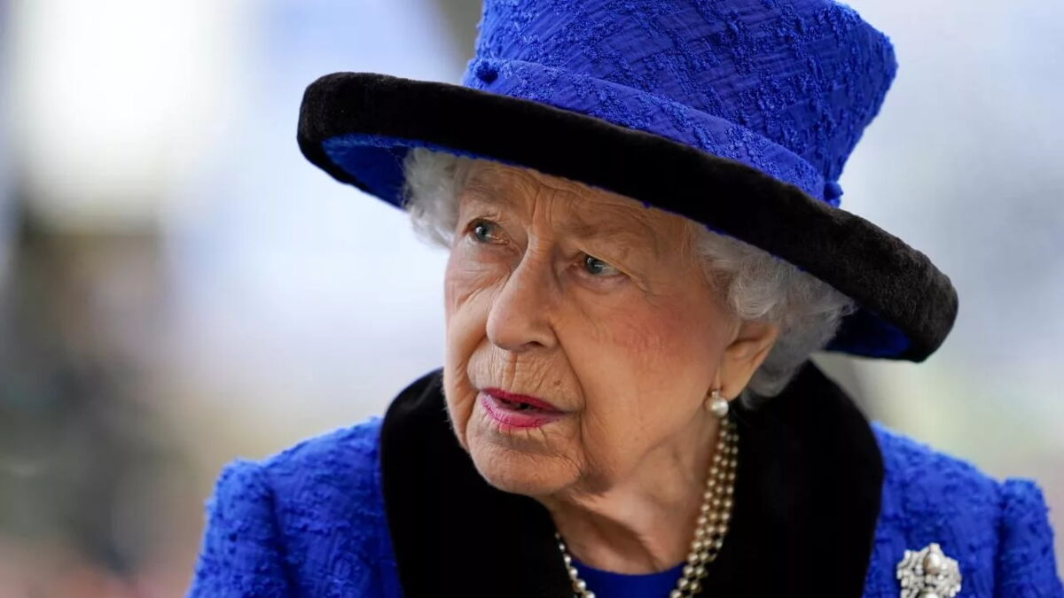 Queen verpasst Remembrance Day-Feier: Zieht sie sich jetzt von ihren ...