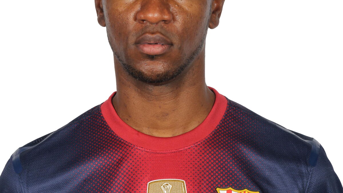 FC Barcelone: Éric Abidal a rejoué au football