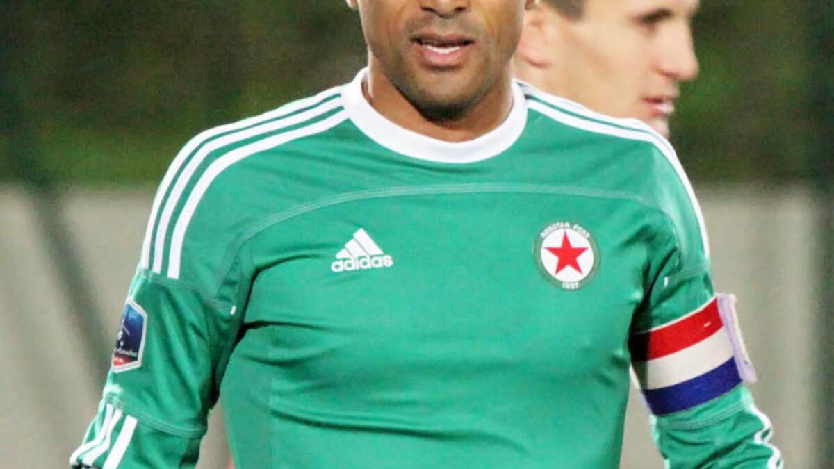 Red Star: Steve Marlet, "Affronter l'OM s'apparente à une finale"