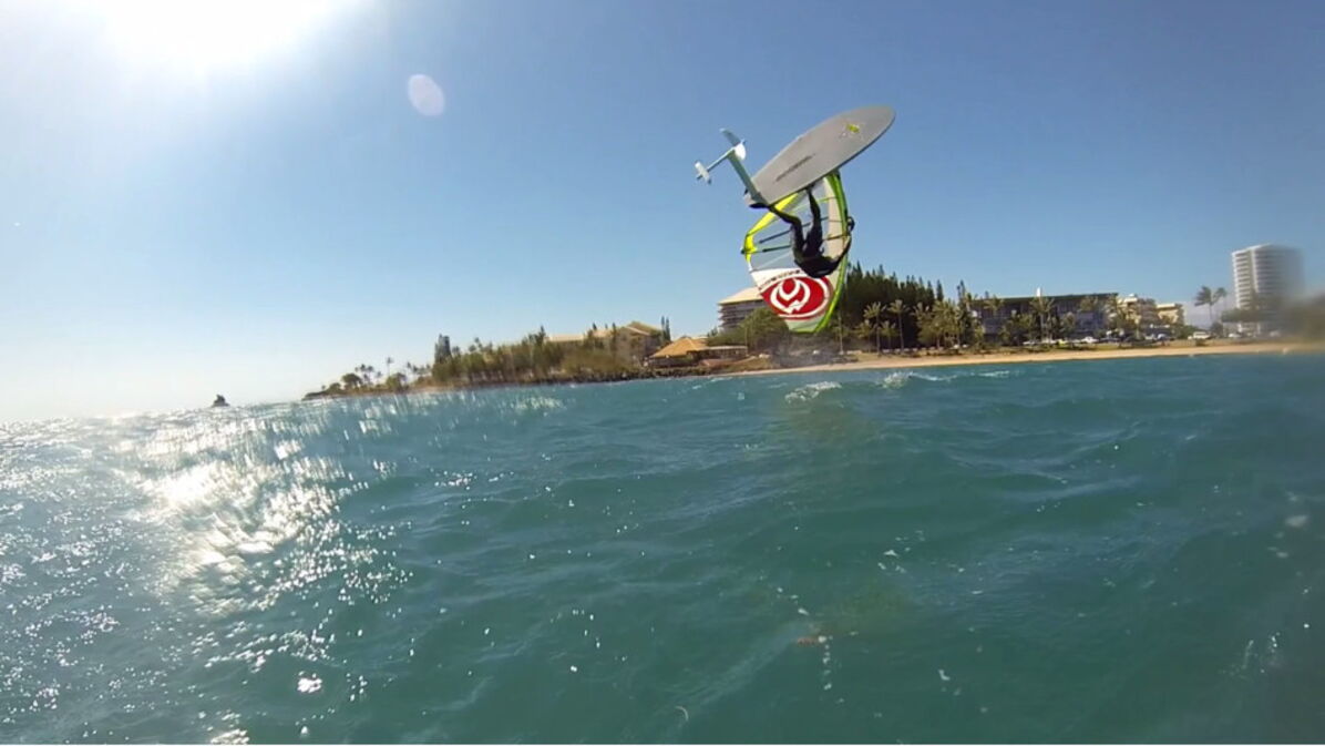 Windsurf : Le backflip extraordinaire de Benjamin Tillier en planche à ...