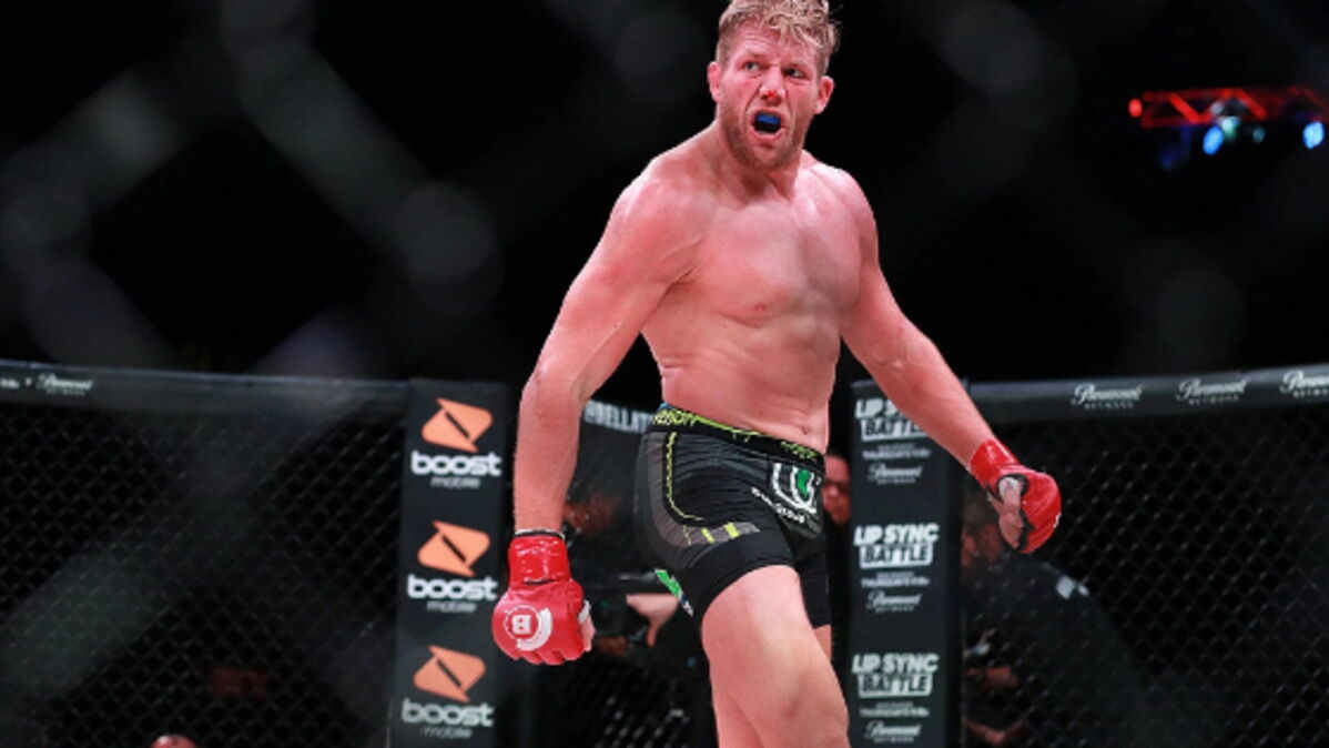 Bellator 214 : Jake Hager, star du catch et de la WWE, a réussi ses ...