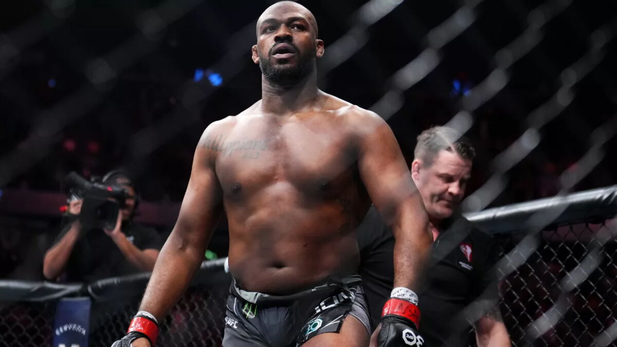 Jon Jones dévoile sa situation financière, à bord d'une Bugatti à 5 ...