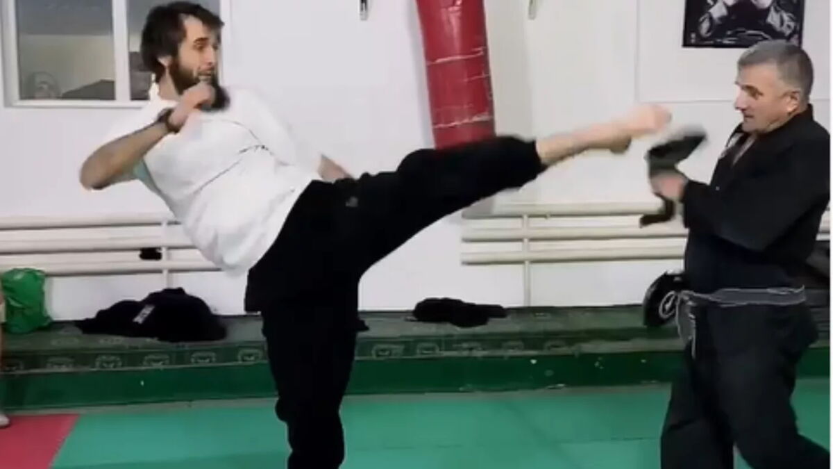 Zabit Magomedsharipov choque les fans avec des performances incroyables ...