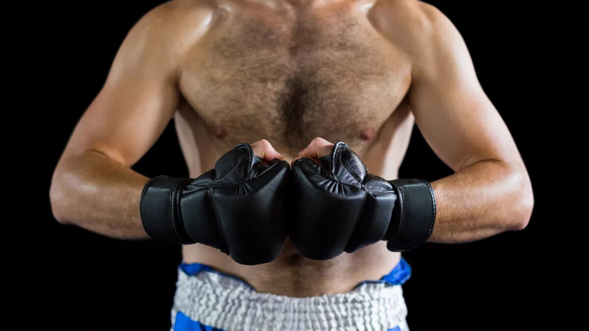 MMA : retour sur le combat honteux entre un Youtubeur et un nain en Pologne