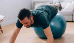 Planche bras tendus : les astuces à suivre