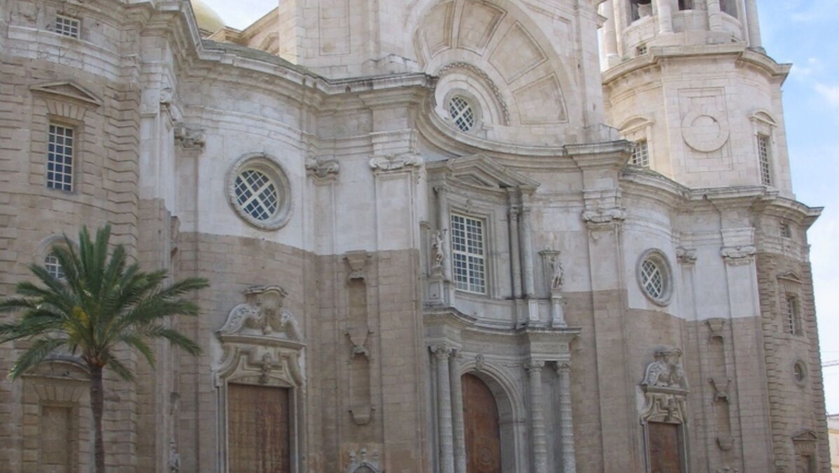 Cadix : une cathédrale qui grandit avec la ville