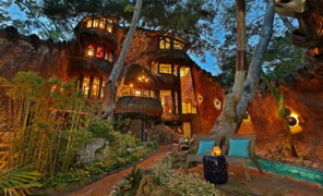 Cette incroyable maison en forme de pyramide est désormais en vente