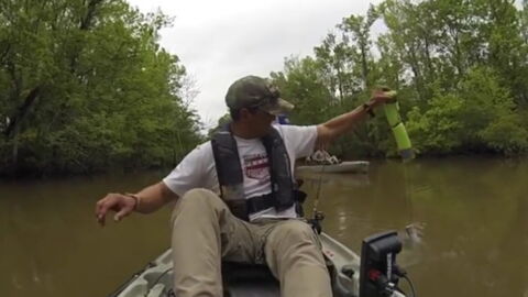 États-Unis : ce pêcheur a fait une prise hallucinante aux Etats-Unis