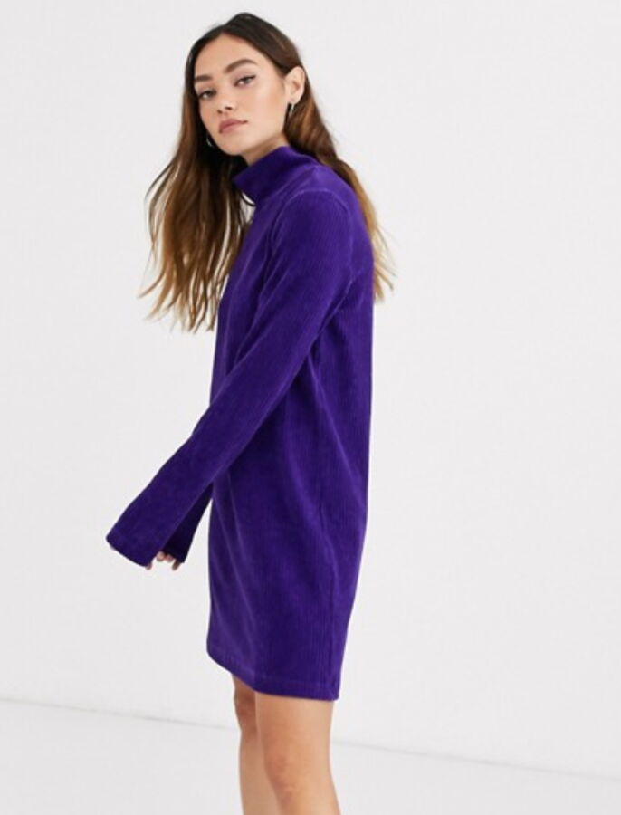 Jenifer : la star ose la robe violette et elle est sublime