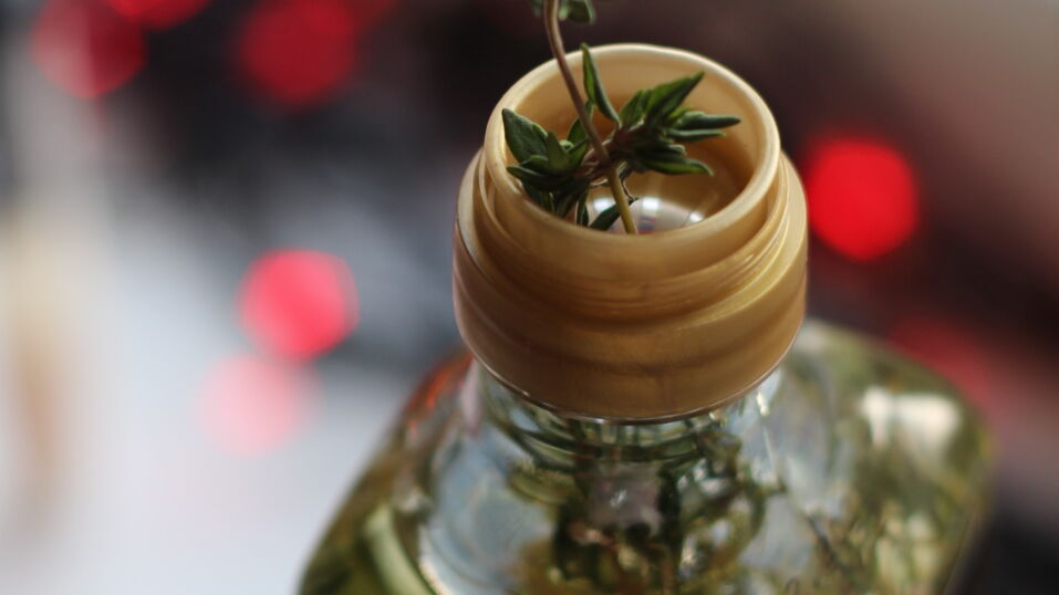 People shocked to learn the actual use for plastic pull tab on oil bottles