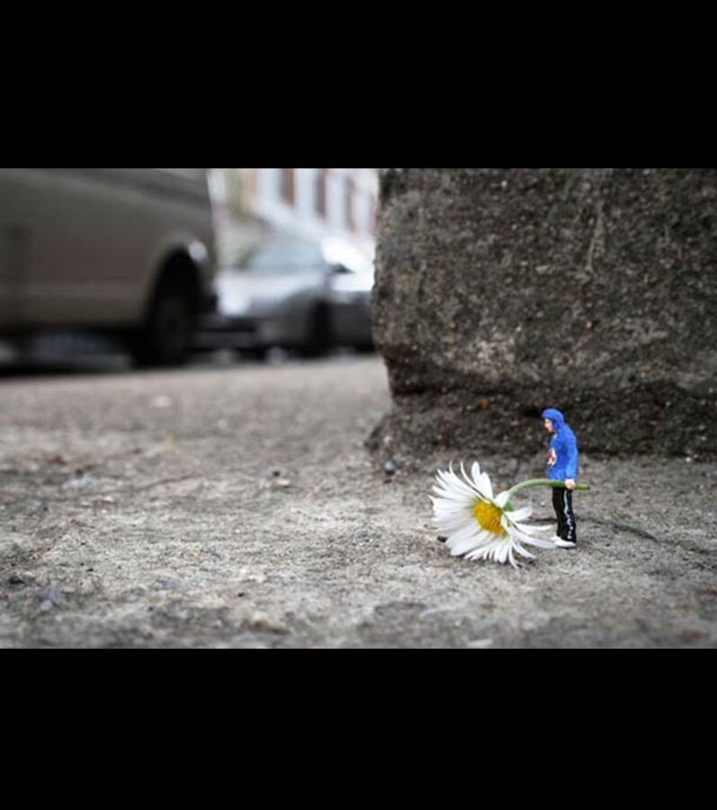 Photos : Découvrez le street art miniature de Slinkachu en images