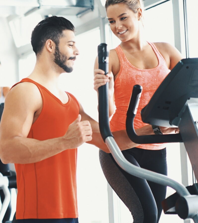 Fotos : Flirten im Gym: So flirtest du erfolgreich mit einer Sportlerin