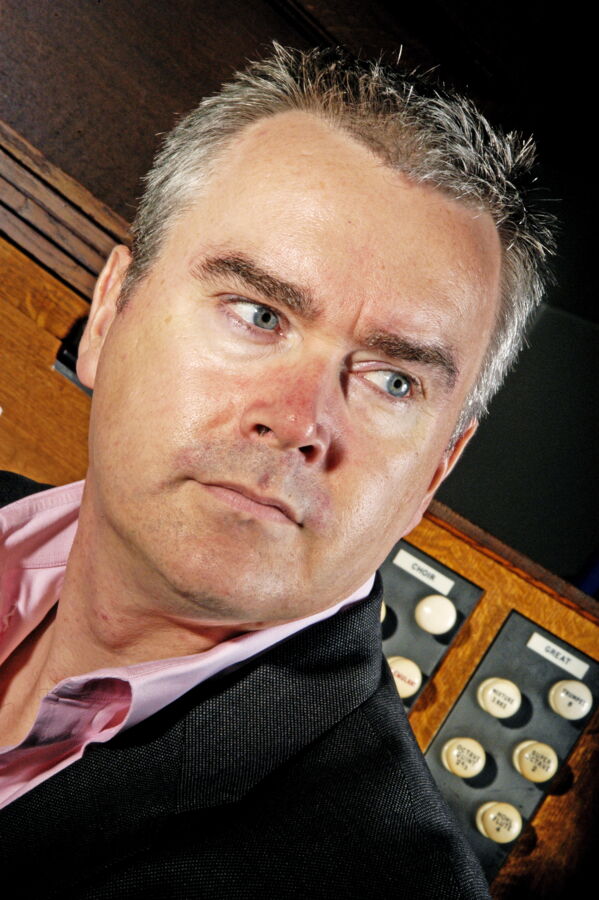 Photos : From Huw Edwards to Holly Willoughby, this is what these TV ...