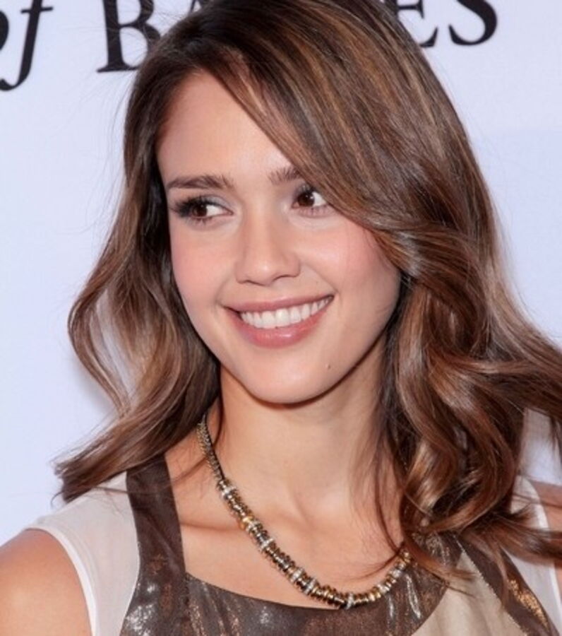 Photos : Jessica Alba : Elle rivalise de beauté avec Molly Sims et ...