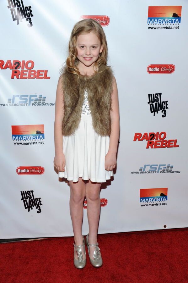 Photos : Gossip Girl, le reboot : qui est Emily Alyn Lind