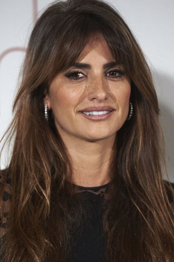 Comment porter la frange rideau