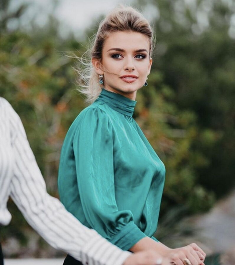 Photos : Lou Ruat, candidate à Miss France 2020, splendide en petite ...