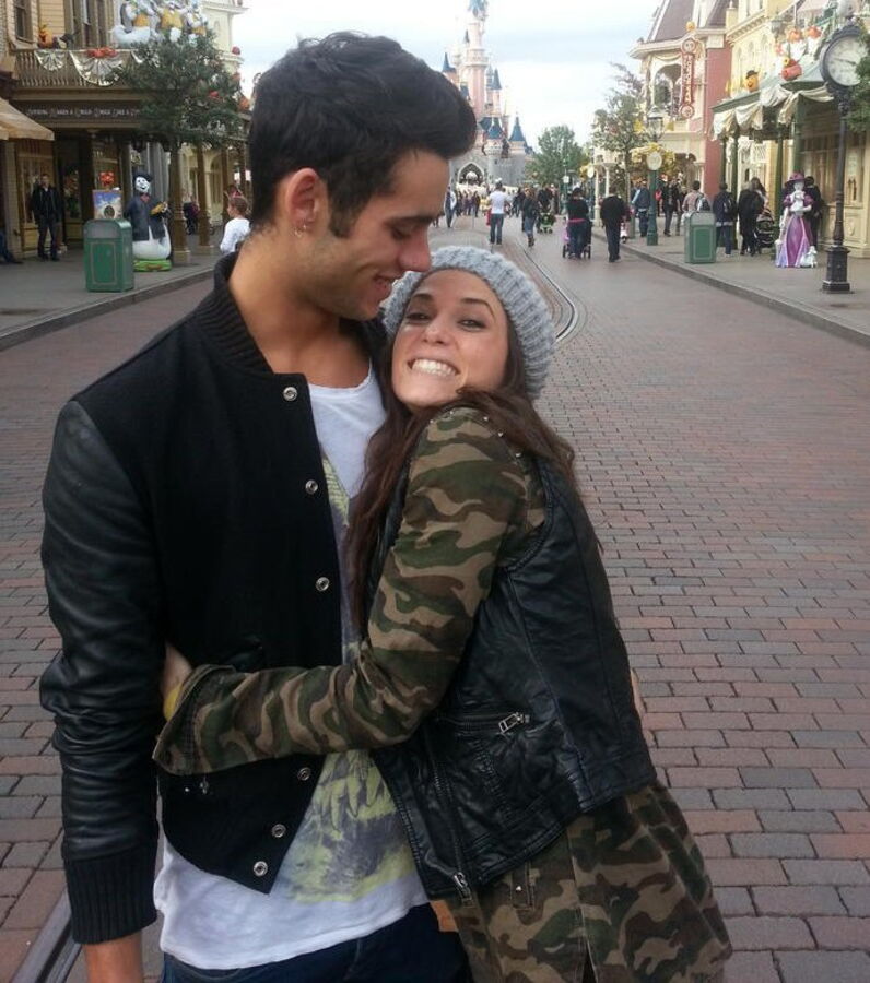 Photos : Capucine et Simon Secret Story : Très proches à Disneyland