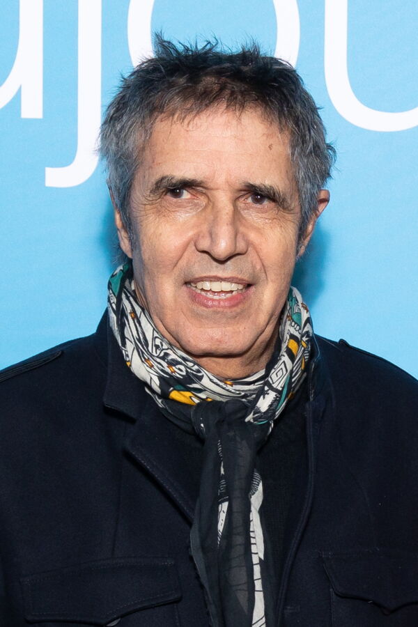 Photos : Desireless, Didier Barbelivien... Que deviennent les chanteurs phares des années 80