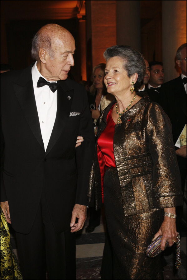 Valéry Giscard d’Estaing : toutes les femmes qui ont marqué sa vie (PHOTOS)