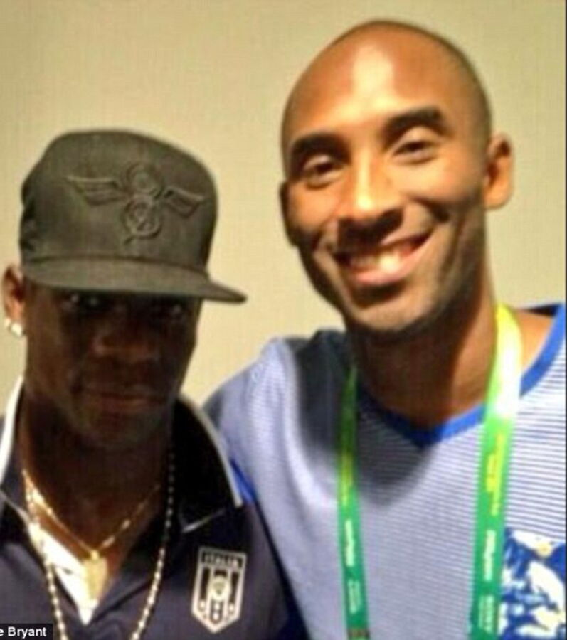 Photos : Neymar et Mario Balotelli reçoivent la visite de Kobe Bryant à ...