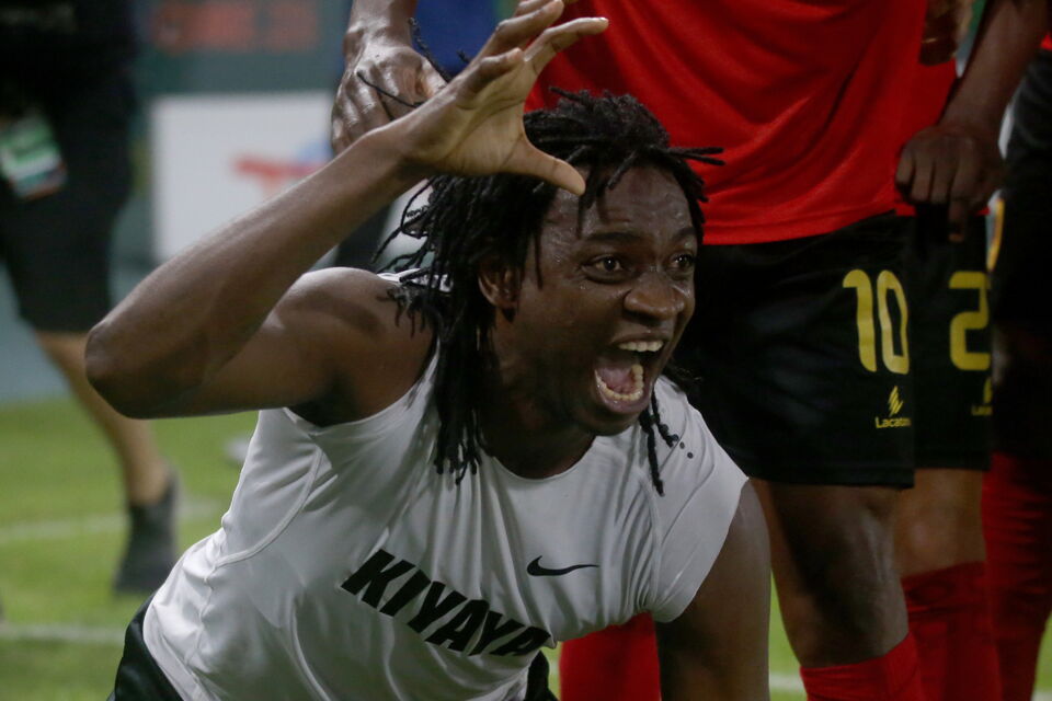 Photos : Nsue, Mabululu, Camara...qui sont les joueurs surprises depuis ...