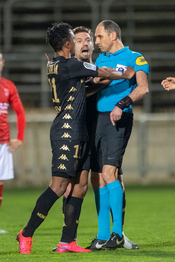 Photos : Découvrez qui sont les arbitres les mieux payés des ...
